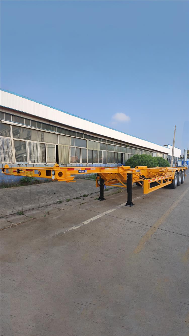 CIMC 3 Axle 40ft Skeletal Trailer for Sale for Guam